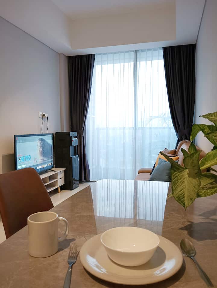 Emerald - 3br Resort Condo (Netflix) - Jakarta