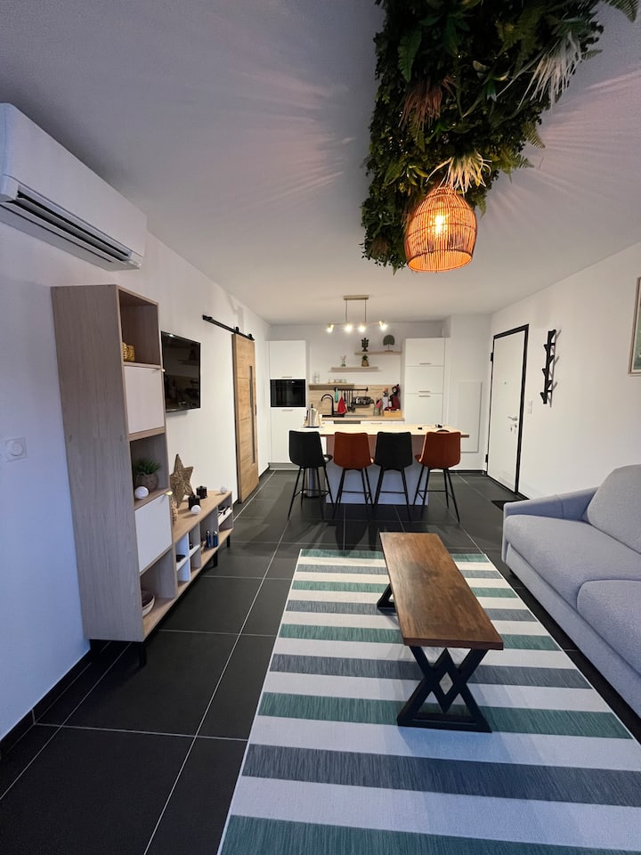 À Bomortu, Appartement Neuf - Parking Privé - Porticcio