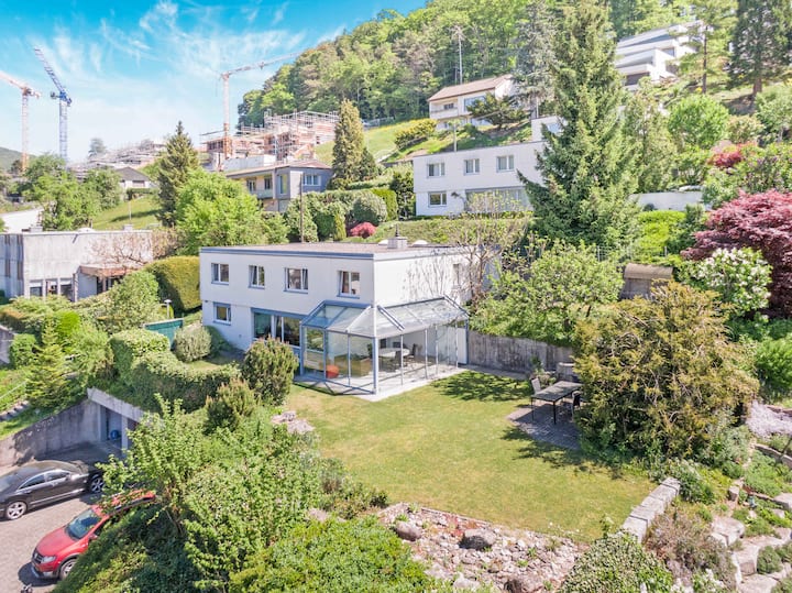 Modern Living Villa Mit Panorama-wintergarten & Tv - Aarau