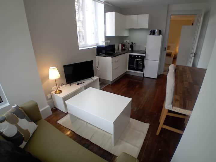 Les Vitraux Sur Les Remparts - Langres