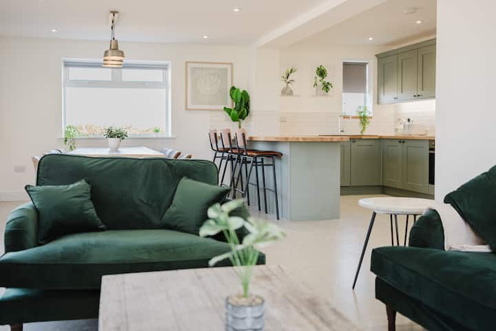 Gatekeeper's Cottage -Sleeps 8- Farm Shop Location - Evesham