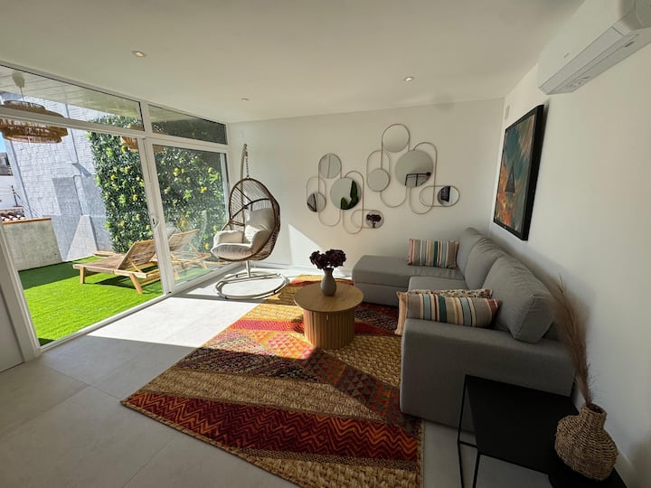 Aya Beach House - Lloret de Mar