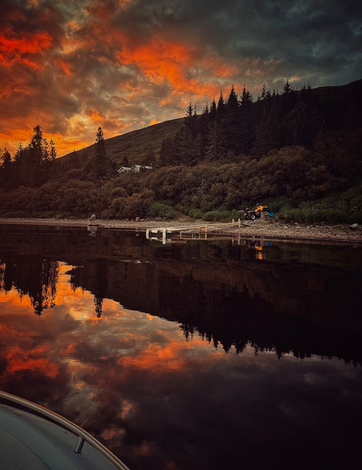 Brekkukot Cabin - Lake View - Island
