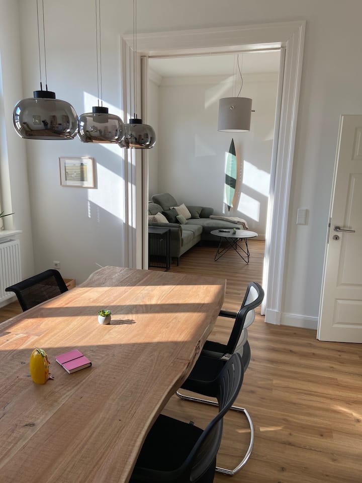 Stilvolle Altbauwohnung In Oldenburg - Oldenburg