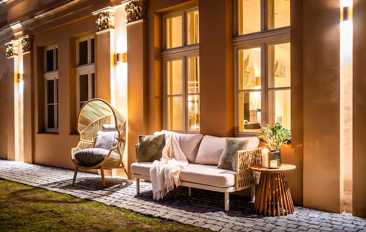 1br Garden Soho Suites Old Town| Terrace|  #C103 - Praga