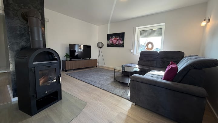 Maisonette-wohnung Mit Garten & Bachlage - Vellmar