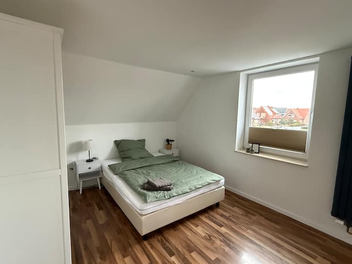 Modernes Zimmer In Wg - Naturnah & Gut Angebunden - Lingen