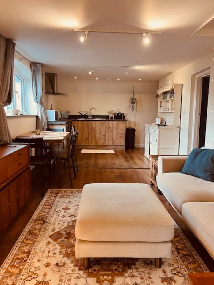 The Hideaway; Secluded & Peaceful. Sleeps 4 - Boscastle