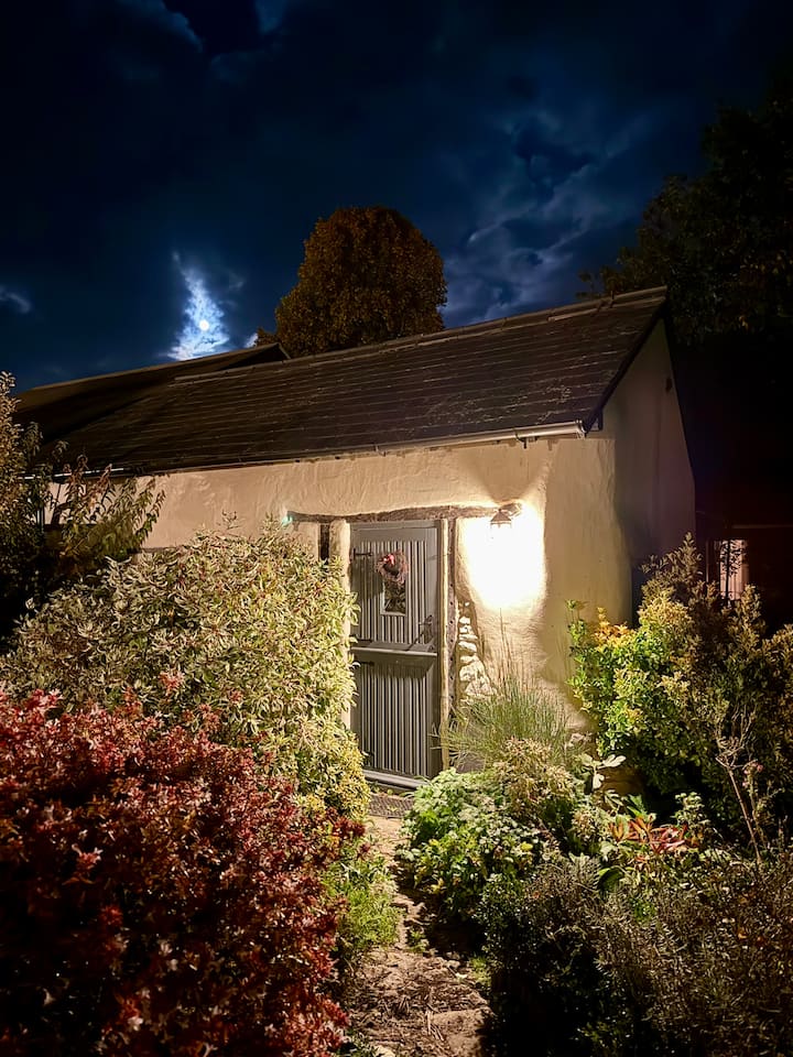 The Bee Hive - Thame