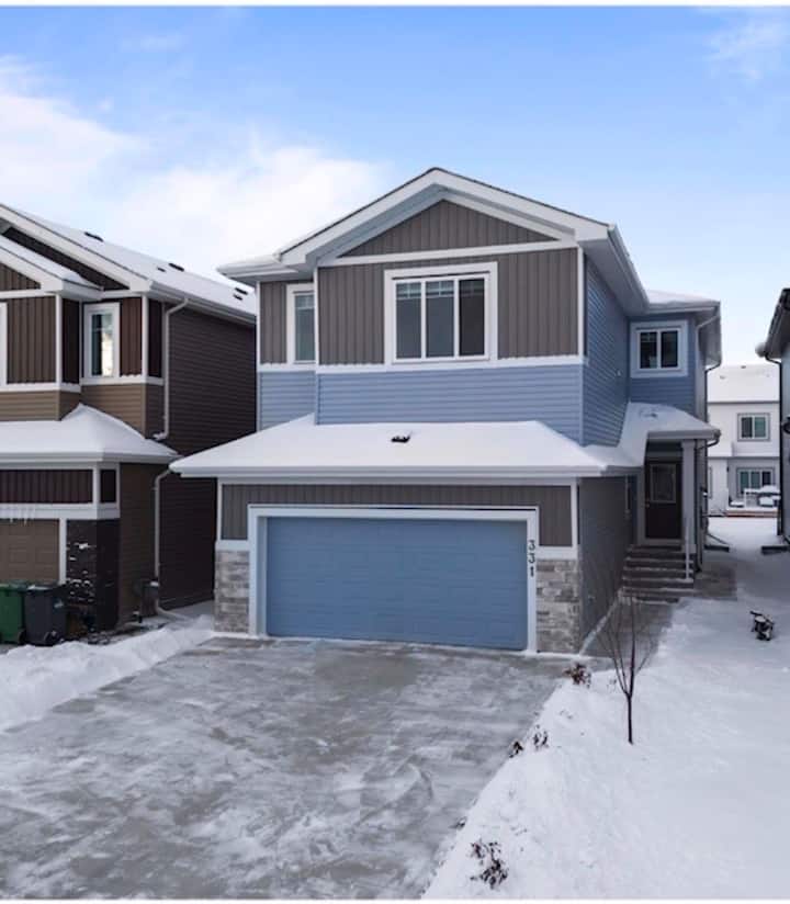 Maison Paisible Près D’edmonton & Aéroport - Leduc