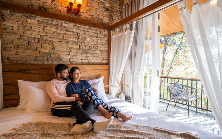 Elegant King Room | Near Kainchi Dham & Sattal - Bhowali