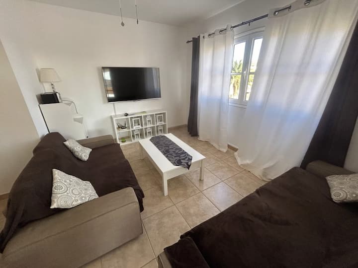 Las Rocas 1st Floor Apartment With Roof Terrace - Fuerteventura