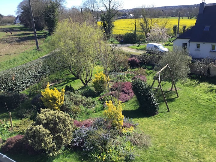 Maison Et Jardin, Le Bourg à Pied. - Plouha