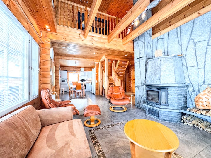Viihtyisä 10 Henkilön Huvila Hansalmen Resortissa. - Hankasalmi