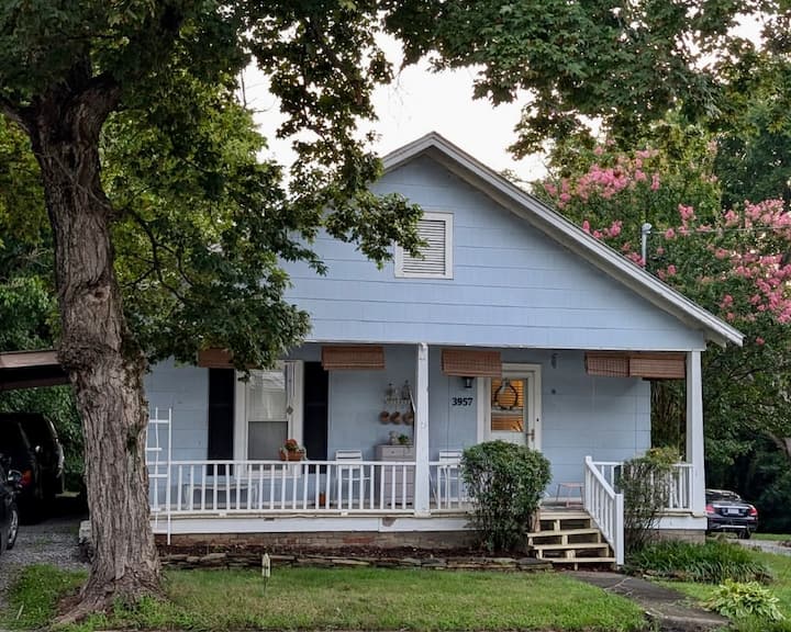Historic Mill Cottage With Backyard Creek - Burlington, NC