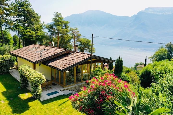Gardasee Escape - Quiet House On The Mountain - Malcesine