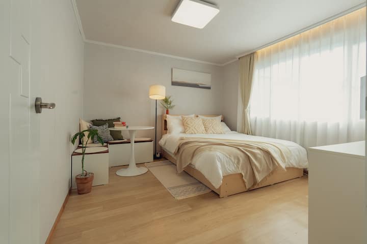 (Opening) Quiet & Bright 2br In Gangnam | 6 Guests - Seoul