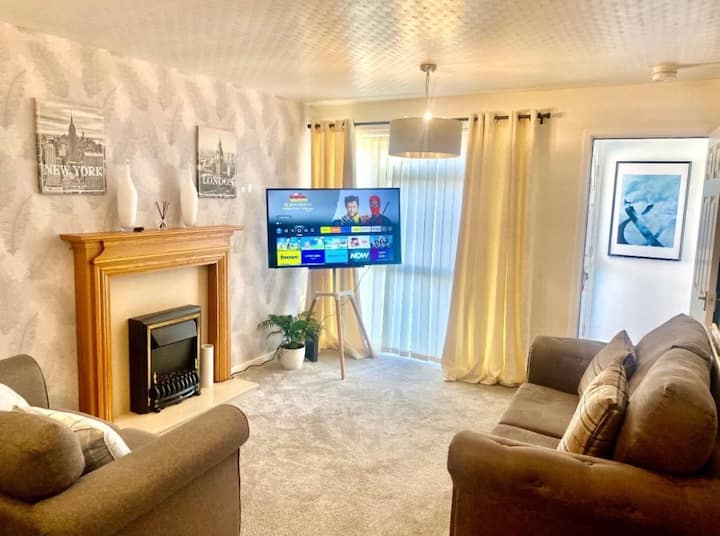 Comfy & Peaceful 2bd House With Parking And Garden - Coventry