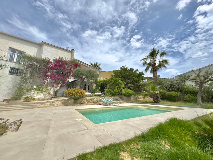 Casa Bouganvilla, Zona Tranquila Con Vistas Al Mar - Roses