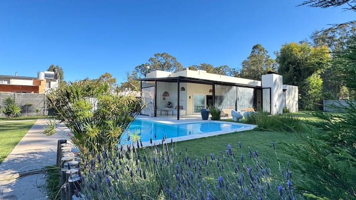 Espectacular Casa Con Pileta, Parrilla Y Fogonero - Necochea