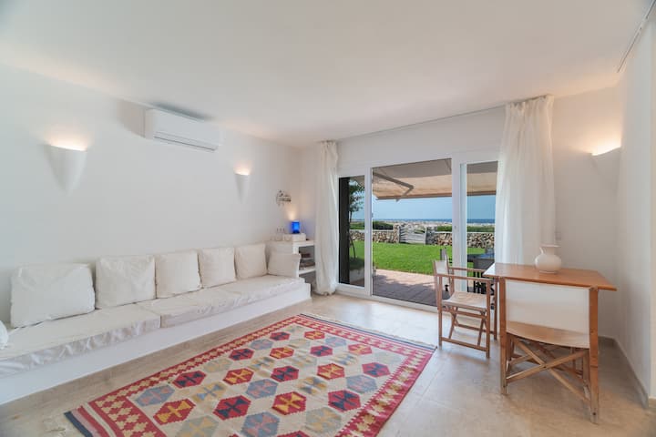 Casita Con Encanto En 1a Línea De Mar Con Jardín - Mahón