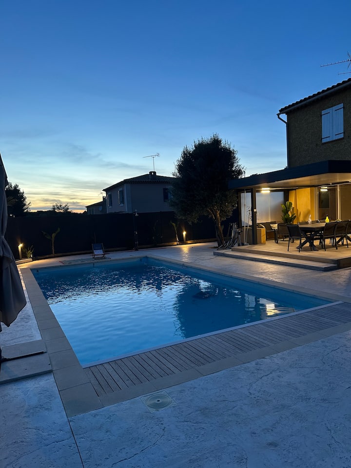 Villa Contemporaine Près D’aix-en-provence - Rousset