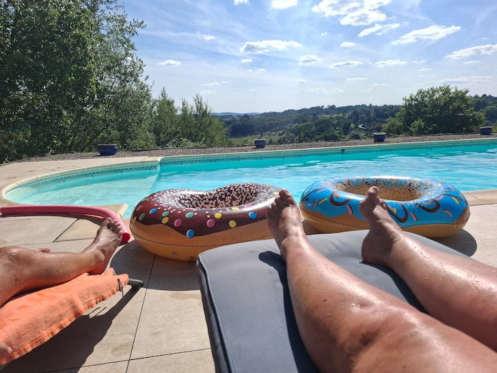 Une Parenthèse En Corrèze ! - Collonges-la-Rouge
