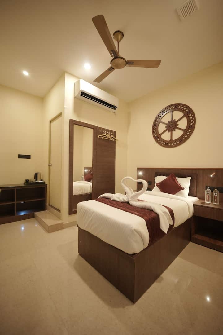 Kaya Residency -Deluxe Room Ac - Sathyamangalam