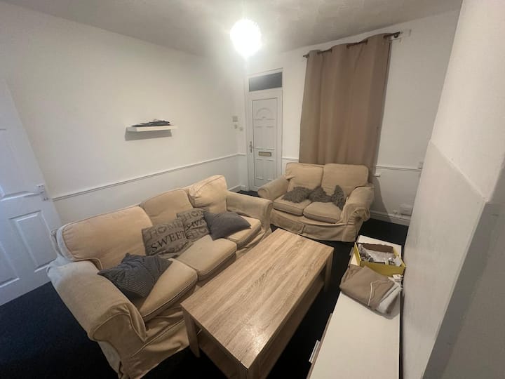 2-bedroom House For Rent – Cozy And Comfortable! - ウェークフィールド