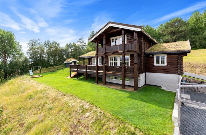 Koselig Sokkelleilighet Med Hyttepreg - ノルウェー