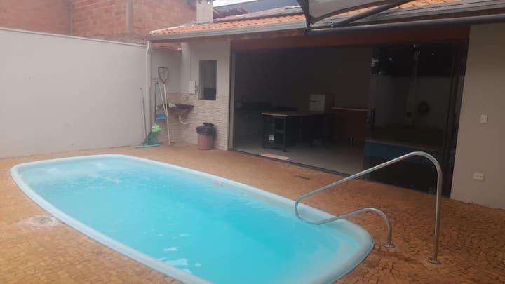 Casa Para Eventos Com Piscina - Barretos - Barretos, SP, Brasil