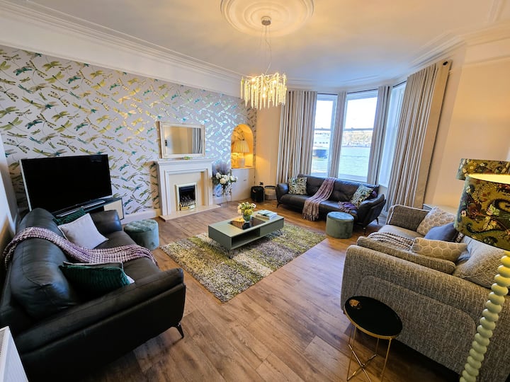 Harbour View - Deluxe Town Centre Property - Rothesay