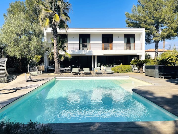 Très Belle Villa Moderne -Les Golfs St Raphaël - Saint-Raphaël