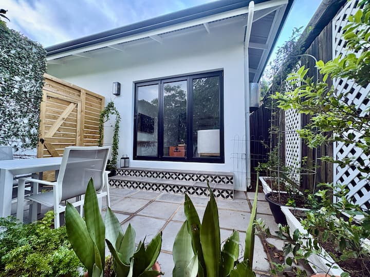 Carnarvon Cottage | Cosy, Calm & Perfectly Located - Durban North