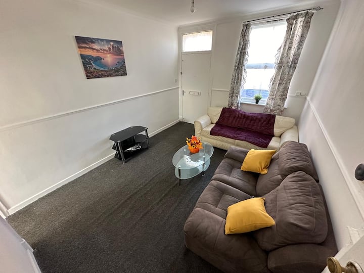 2-bedroom House  Cozy And Comfortable! - Wakefield