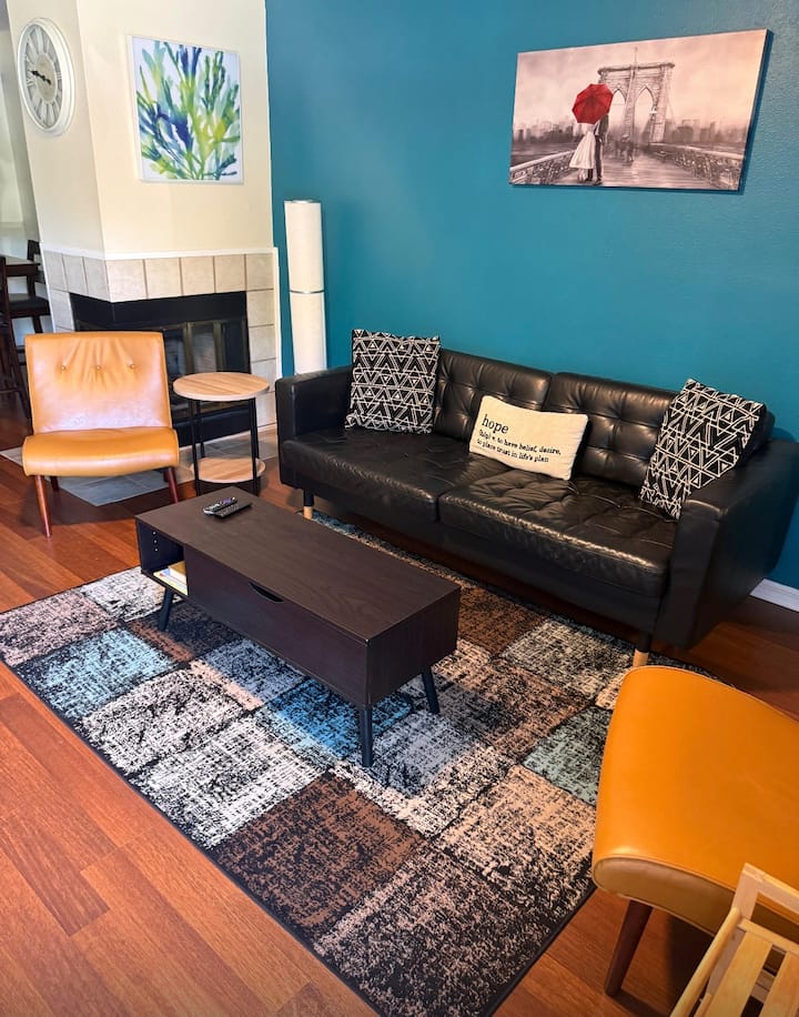 New! 2br/2ba | Near Usf & Busch Gardens, Pool - Temple Terrace, FL