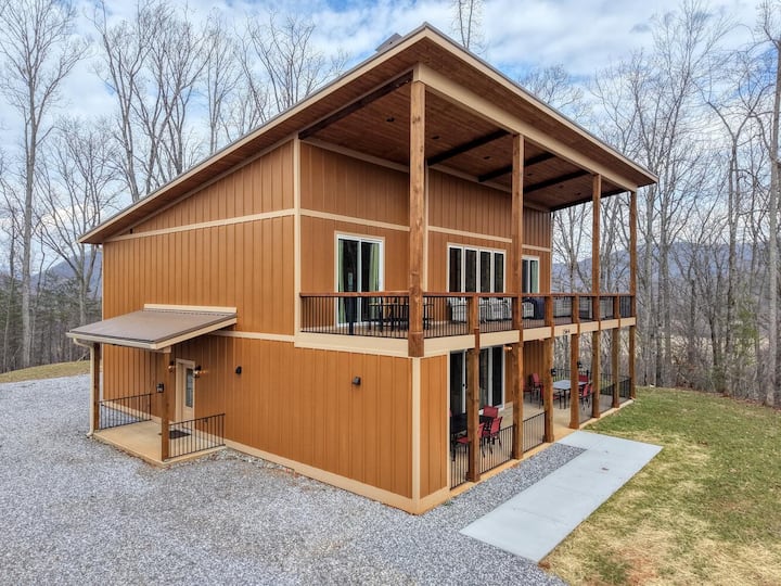 Mossy Oaks Heights - Outdoor Kitchen - Hiawassee, GA