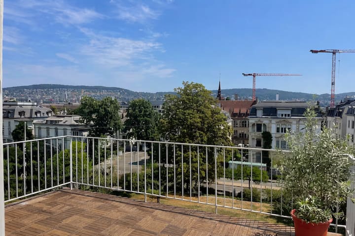 Central 1 Bedroom Apartment - Close To Lake - Canton of Zürich