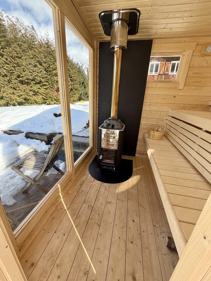 Spacious Alpine Chalet With Outdoor Sauna - Chamonix-Mont-Blanc