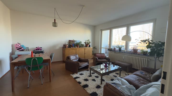 Sunny & Cozy Kreuzberg Flat With Elevator - Berlin