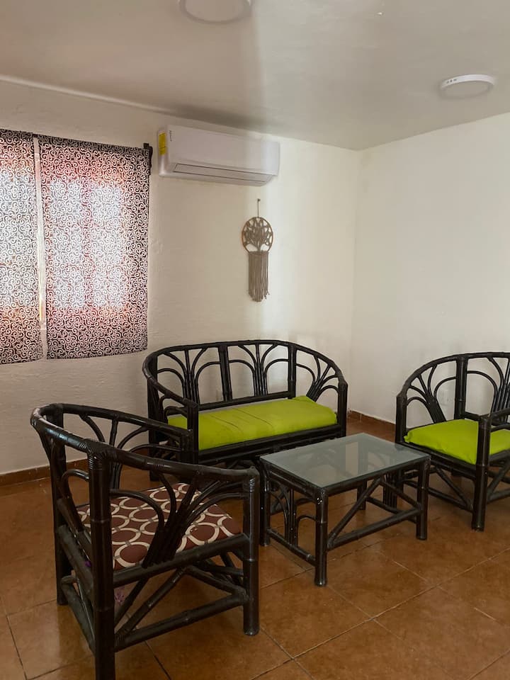 Casa Amplia Y Cómoda En Excelente Ubicación - Chetumal