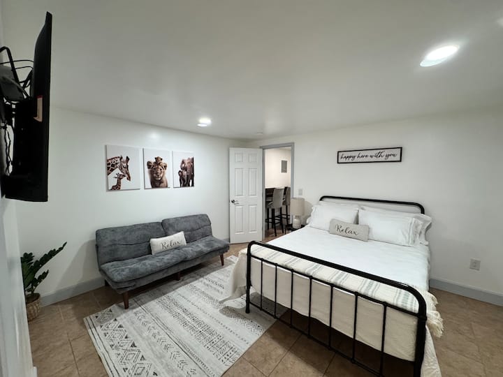 “Cottage By The Zoo (2 Miles To Nc Zoo)” - Asheboro, NC