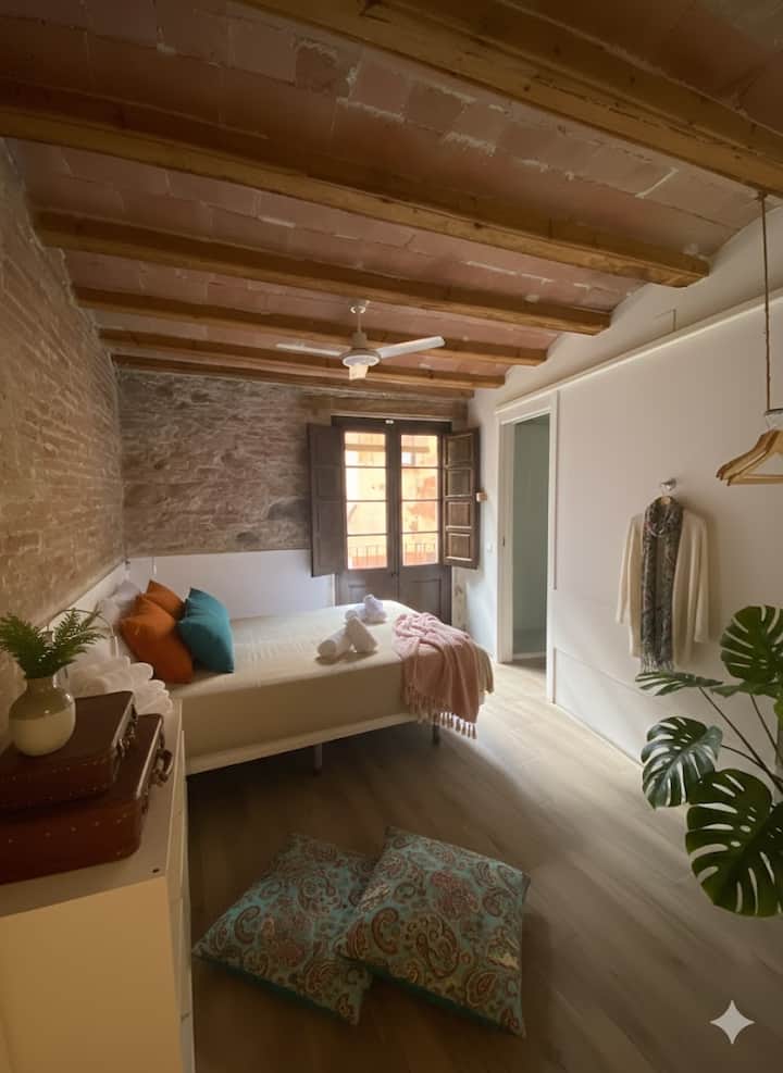 Nice 4-bedroom 4-bath Near Pl. Catalunya 8 Ppl - Barcelona