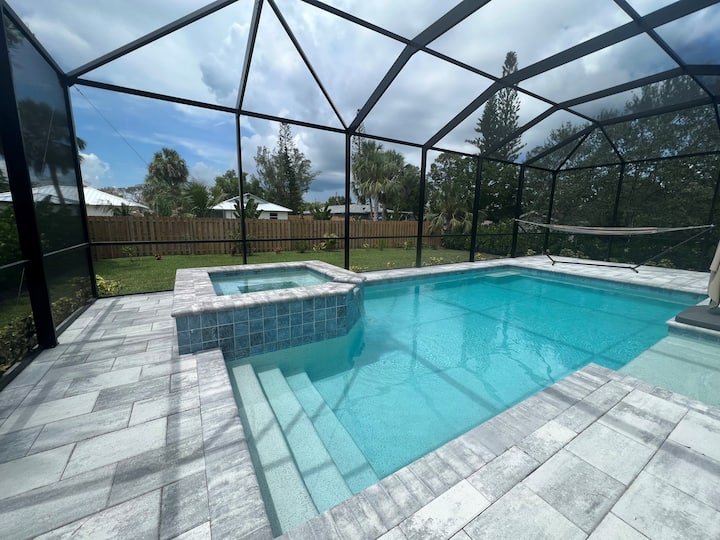 Bonita's Best Beach House - Bonita Springs, FL