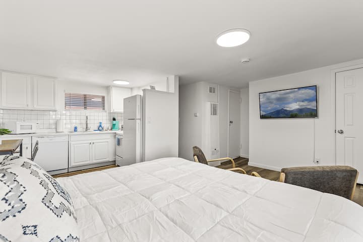 Studio Off Route 66 - Flagstaff, AZ