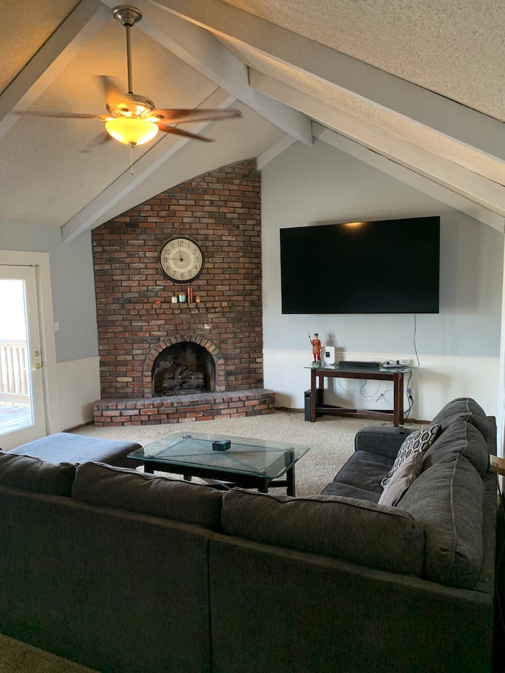 World Cup Housing. 10 Minutes From Stadium - Lee's Summit, MO