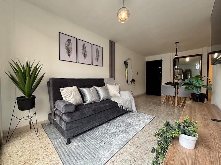 Hermoso Apto Cerca Al Parque Principal,2h, Balcón - Colombie