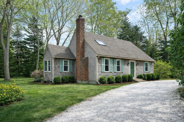 The Salteen House. Orleans. Close To Beaches - Eastham, MA