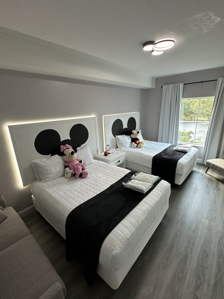 Mickey's Retreat Room - Orlando, FL