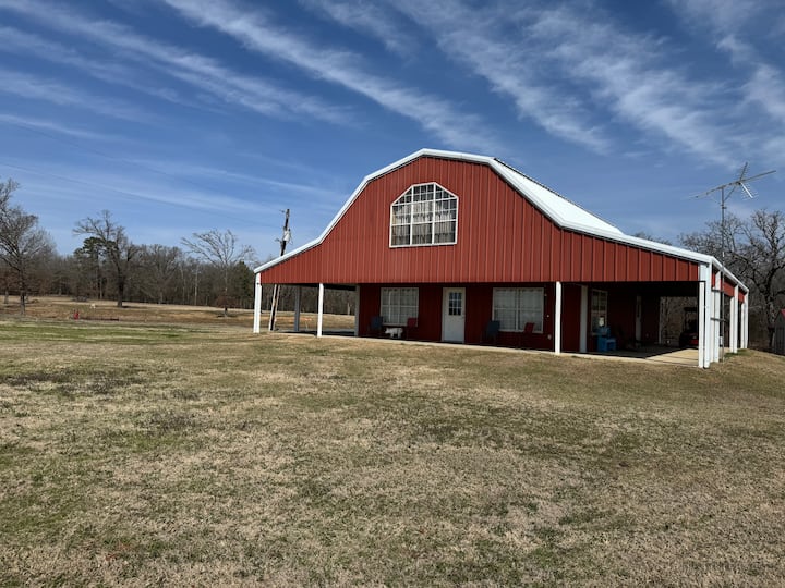 Country Farm Getaway! - Mount Pleasant, TX